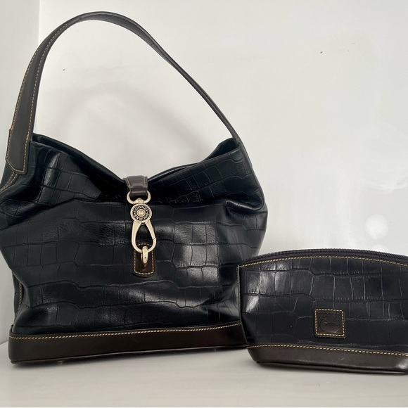 Dooney & Bourke | Bags | Dooney Bourke Logo Loc Sac And Small Cosmetic ...